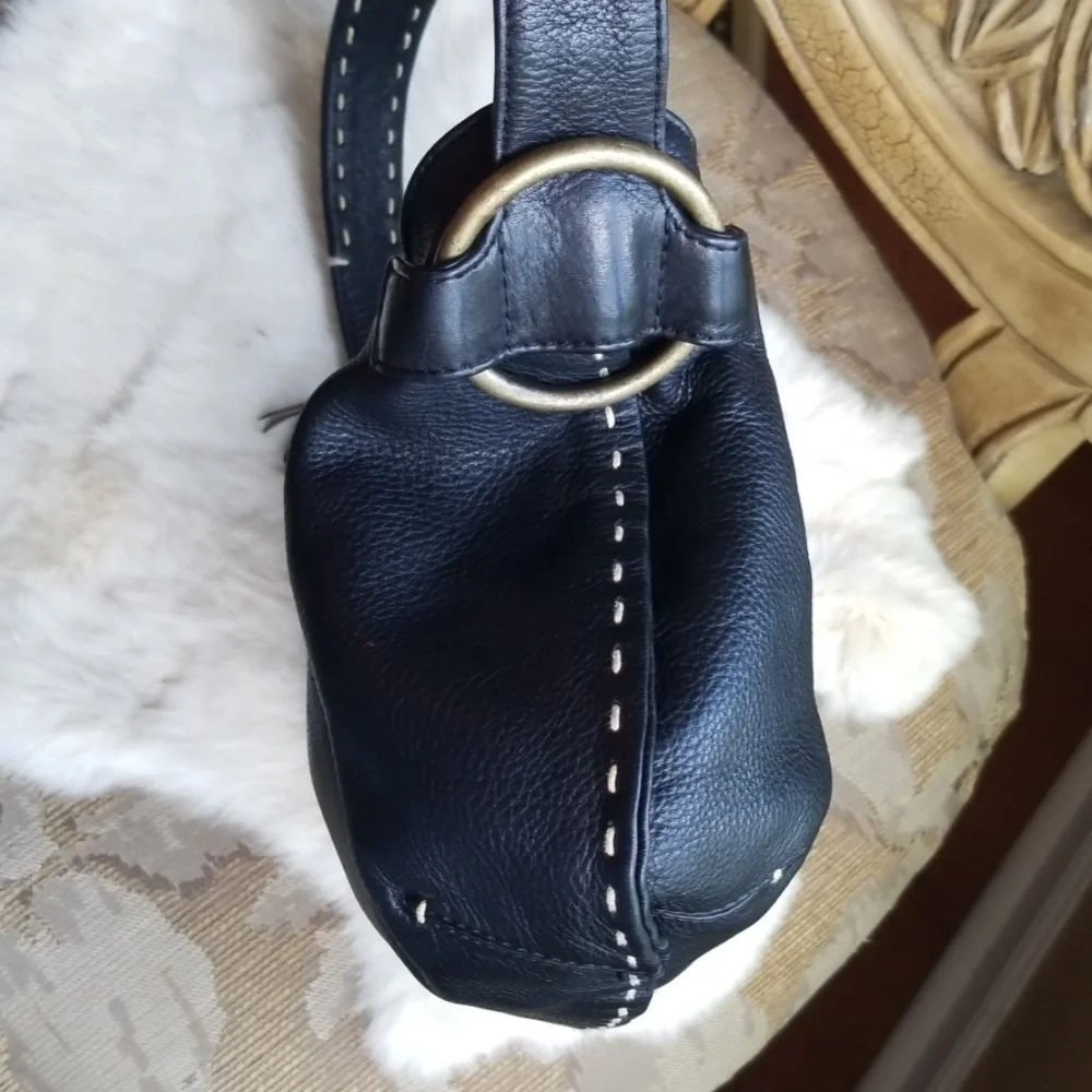 Clarks | Bags | Clarks Leather Shoulder Bag | Poshmark